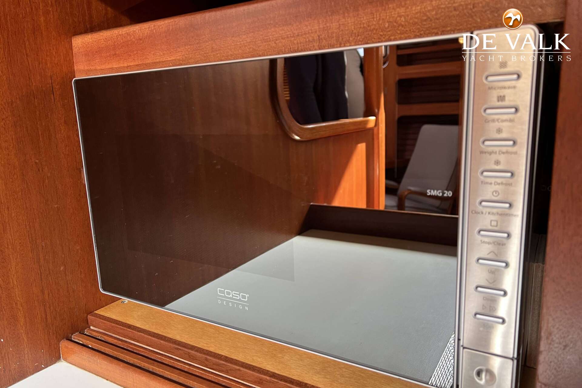 HALLBERG RASSY 49 sailing yacht for sale | De Valk Yacht broker