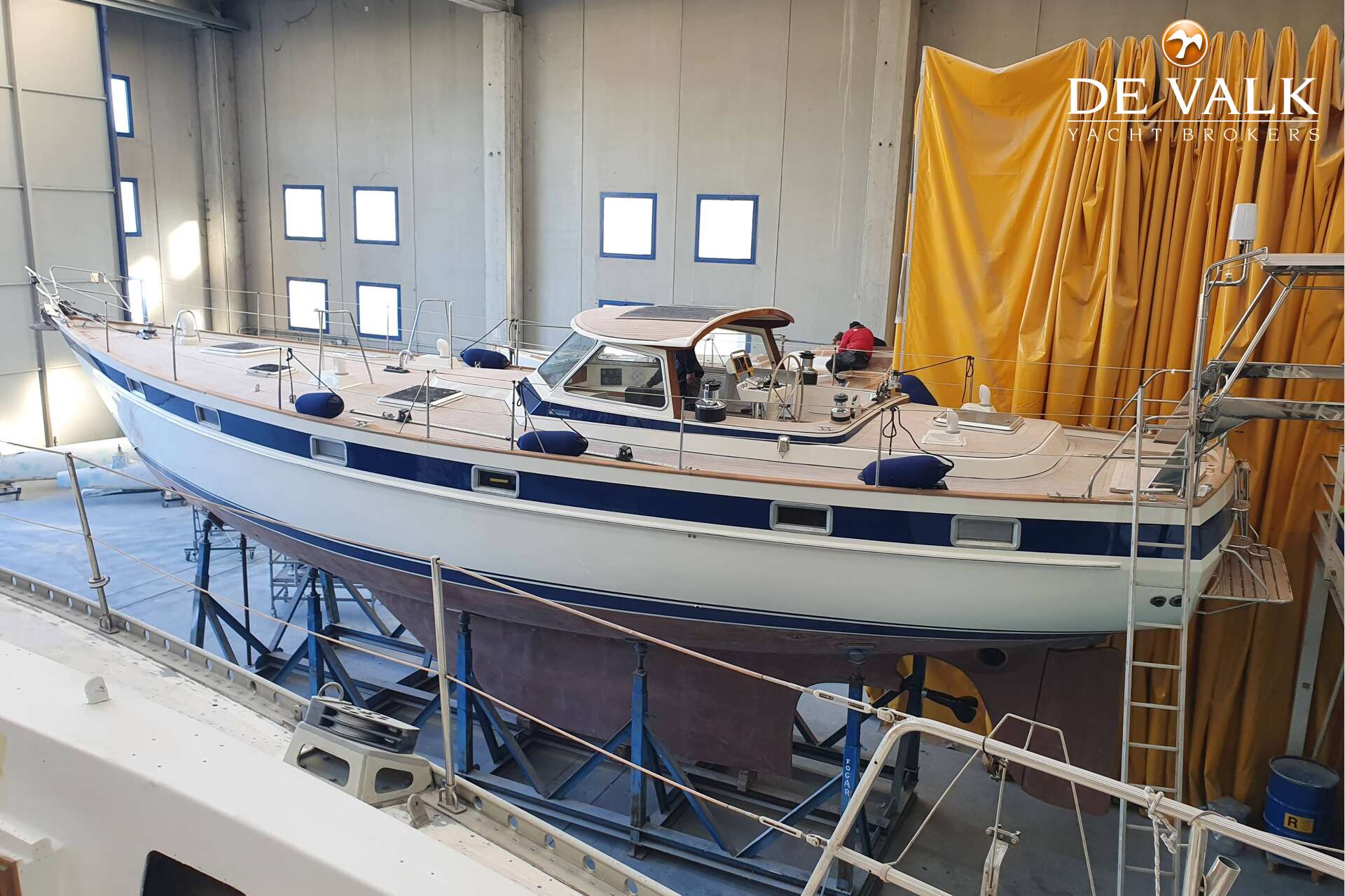 HALLBERG RASSY 49 sailing yacht for sale | De Valk Yacht broker
