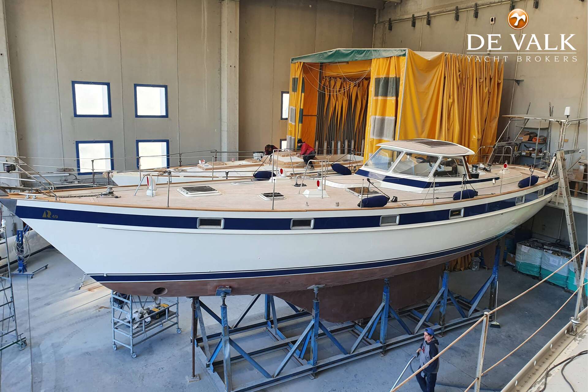 HALLBERG RASSY 49 sailing yacht for sale | De Valk Yacht broker