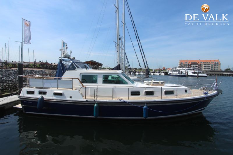 HALMATIC TALISMAN 49 motor yacht for sale | De Valk Yacht Brokers