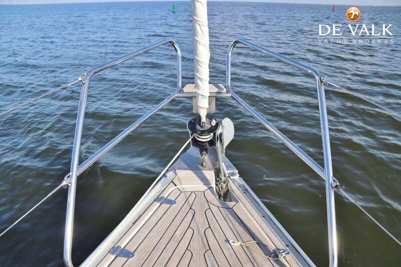 HANSE 312 sailing yacht for sale | De Valk Yacht broker