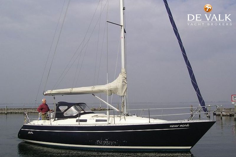 HANSE 331 sailing yacht for sale | De Valk Yacht Brokers