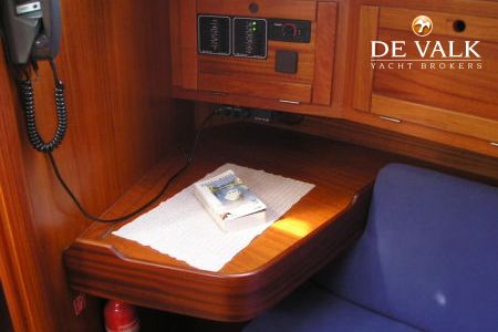 HANSE 331 sailing yacht for sale | De Valk Yacht broker