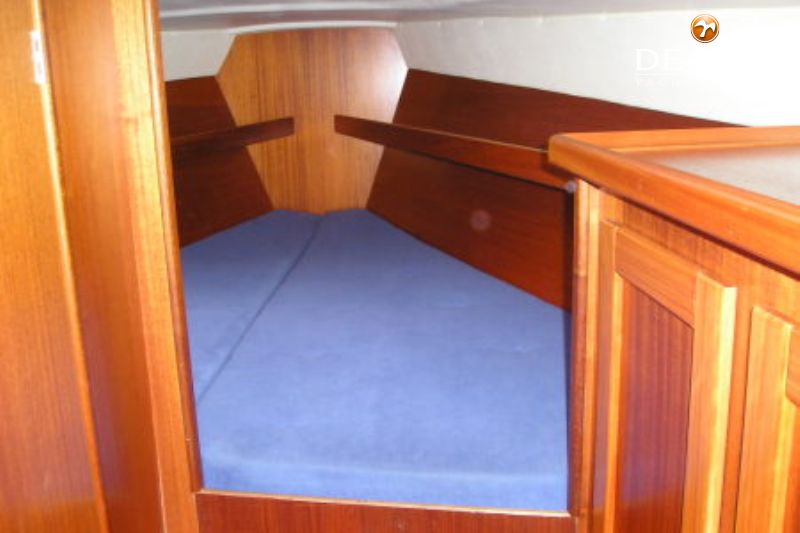 HANSE 331 sailing yacht for sale | De Valk Yacht Brokers