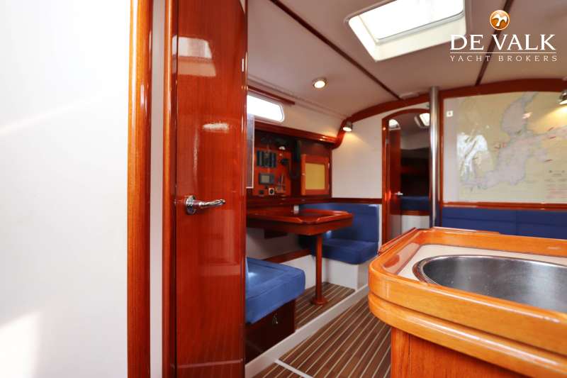 HANSE 341 sailing yacht for sale | De Valk Yacht broker