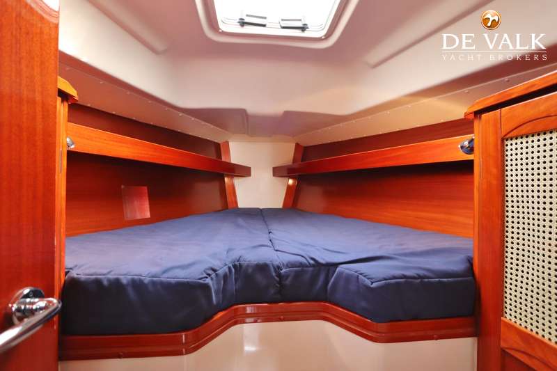 HANSE 341 sailing yacht for sale | De Valk Yacht broker