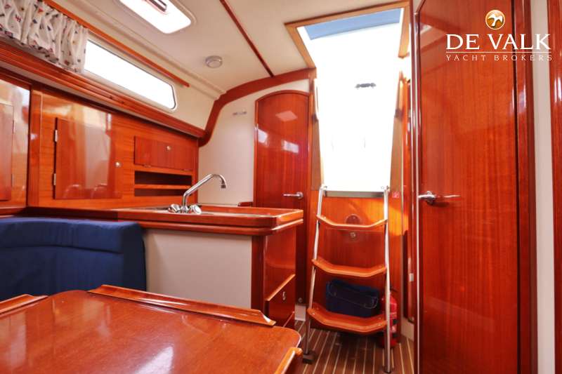 HANSE 341 sailing yacht for sale | De Valk Yacht broker