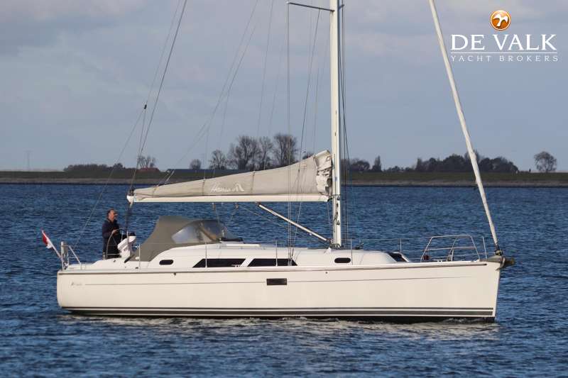 HANSE 370 sailing yacht for sale | De Valk Yacht broker