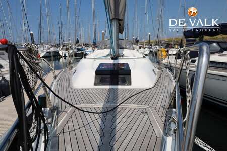 HANSE 370 sailing yacht for sale | De Valk Yacht broker