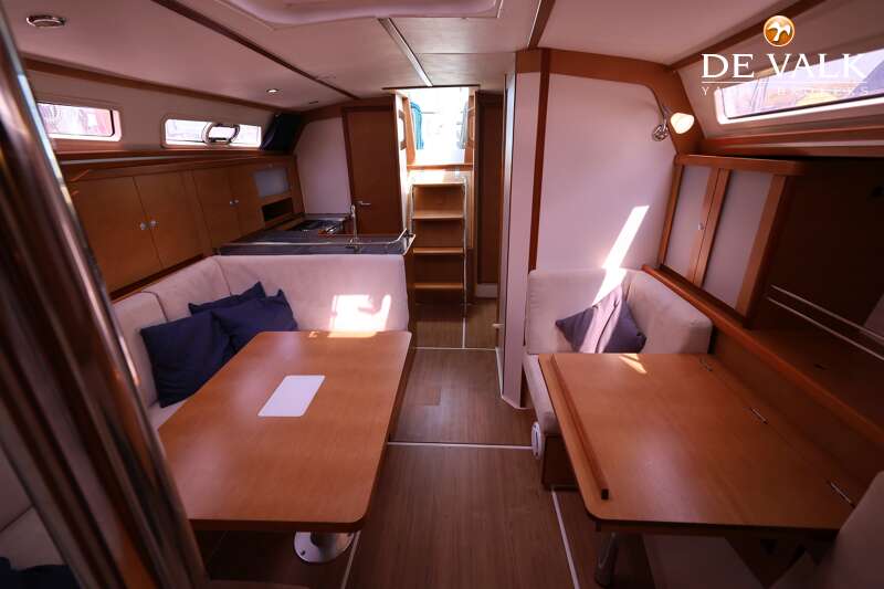 HANSE 370 sailing yacht for sale | De Valk Yacht broker