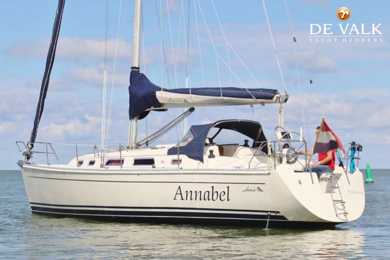 HANSE 371 sailing yacht for sale | De Valk Yacht broker