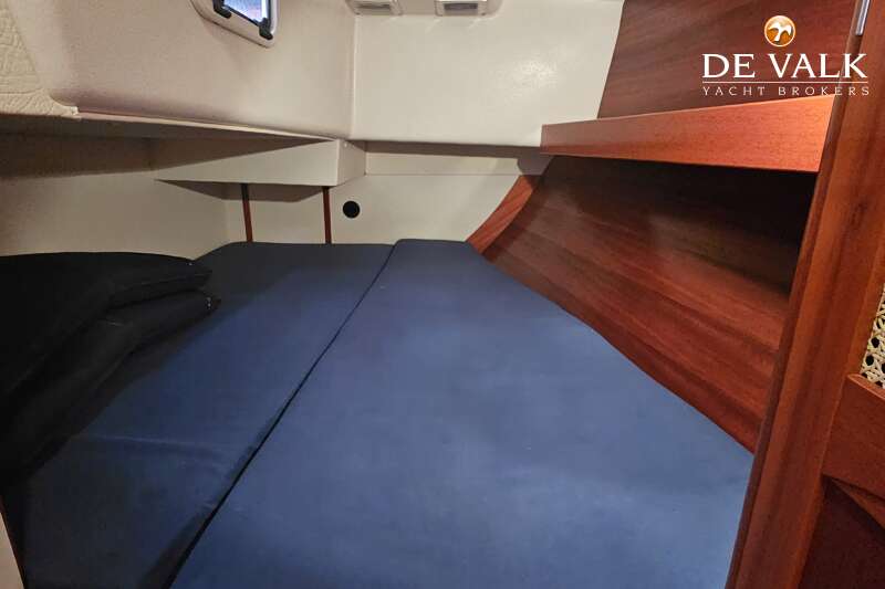 HANSE 371 sailing yacht for sale | De Valk Yacht broker