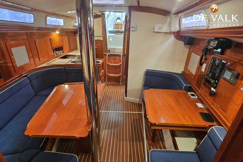 HANSE 371 sailing yacht for sale | De Valk Yacht broker