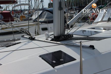 HANSE 375 sailing yacht for sale | De Valk Yacht broker