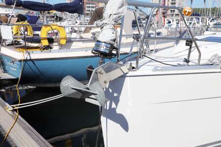 HANSE 375 sailing yacht for sale | De Valk Yacht broker