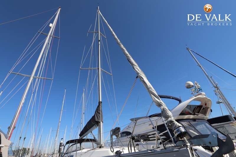 HANSE 375 sailing yacht for sale | De Valk Yacht broker