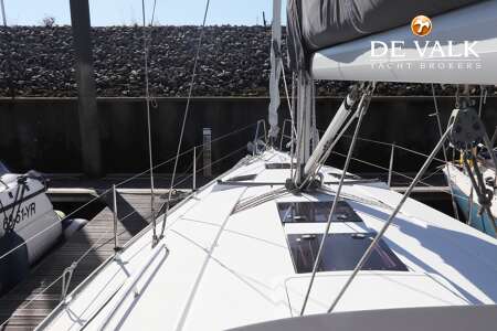 HANSE 375 sailing yacht for sale | De Valk Yacht broker