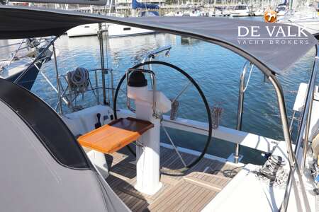 HANSE 375 sailing yacht for sale | De Valk Yacht broker