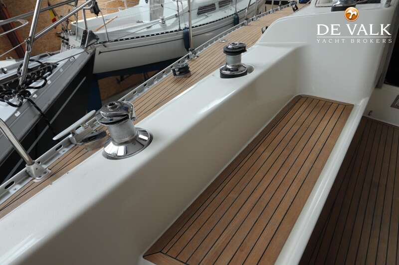 HANSE 401 sailing yacht for sale | De Valk Yacht broker