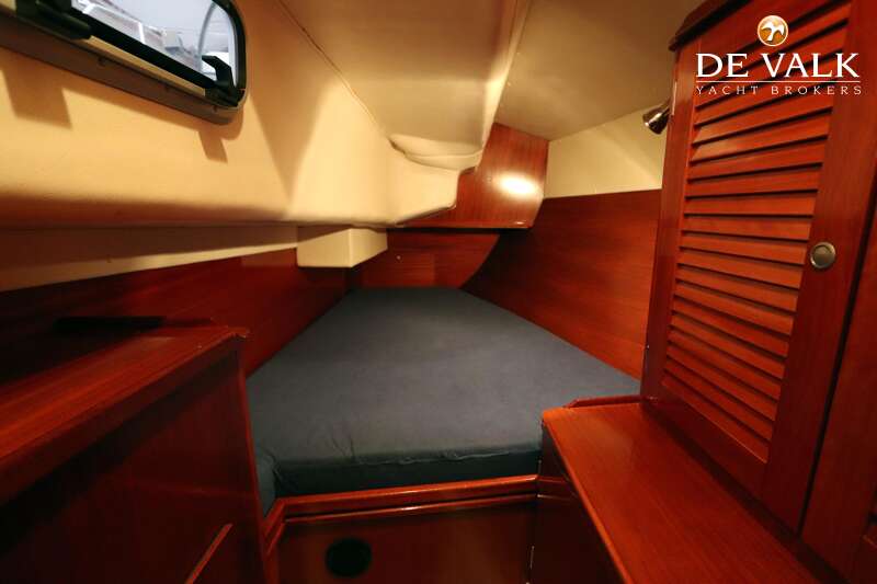 HANSE 401 sailing yacht for sale | De Valk Yacht broker