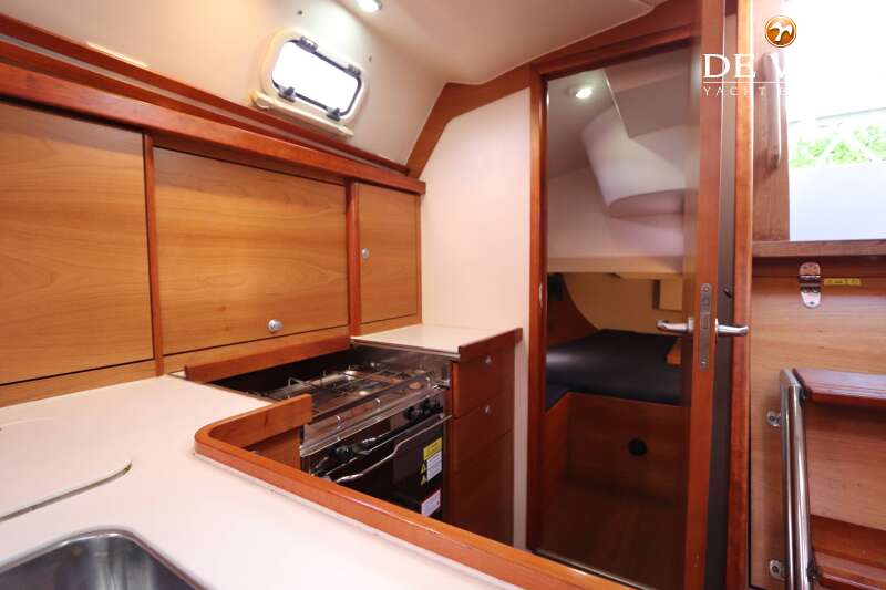 HANSE 430 sailing yacht for sale | De Valk Yacht broker