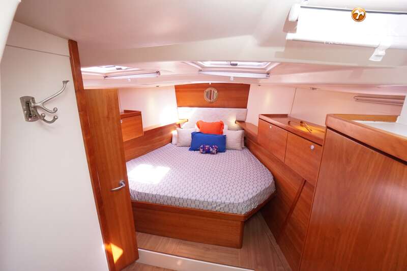 HANSE 470E sailing yacht for sale | De Valk Yacht broker