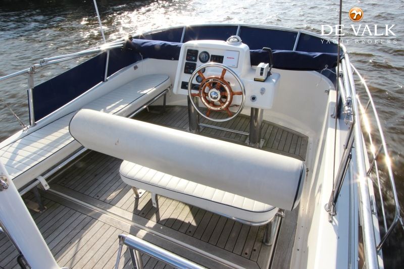 HARDY 36 motor yacht for sale | De Valk Yacht Brokers