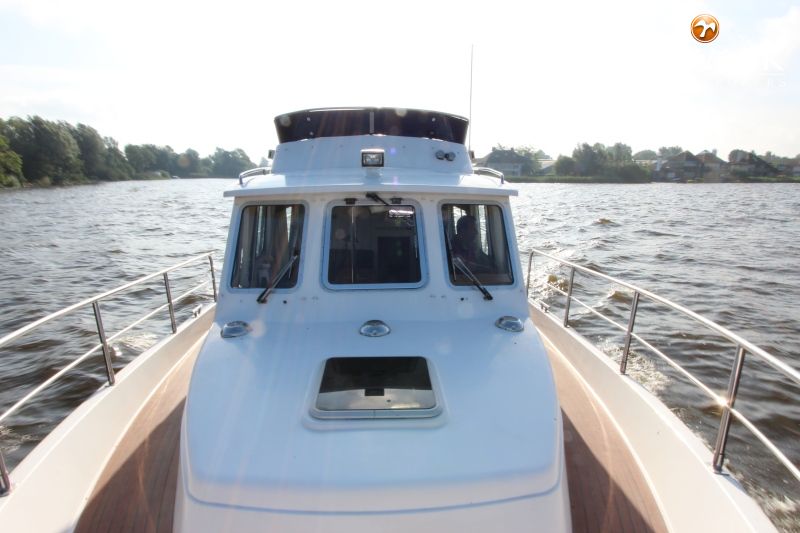 HARDY 36 motor yacht for sale | De Valk Yacht Brokers