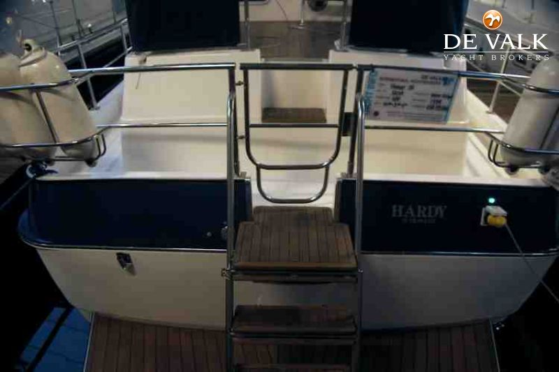 HARDY 36' VERKOCHT motor yacht for sale | De Valk Yacht Brokers