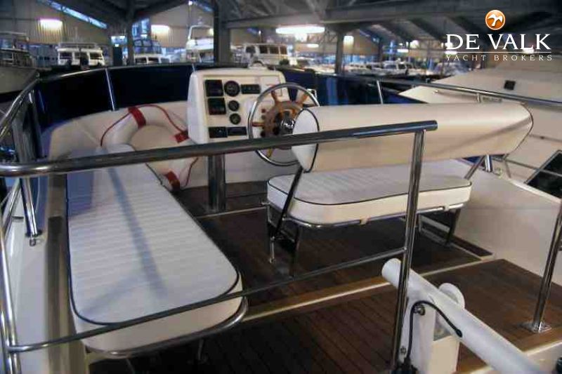 HARDY 36' VERKOCHT motor yacht for sale | De Valk Yacht Brokers