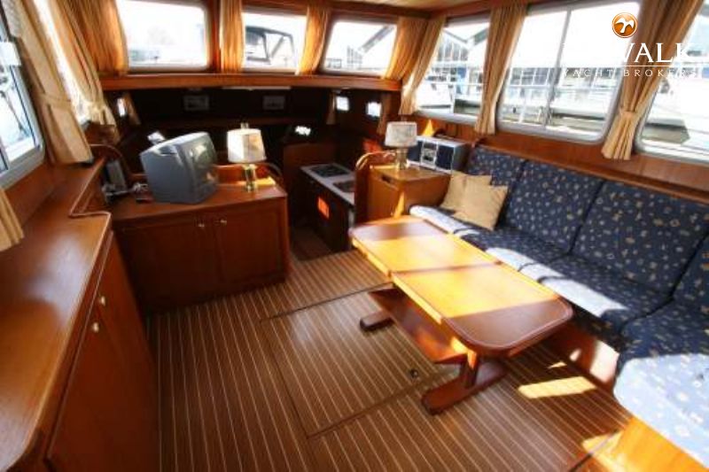 HEMMES KRUISER motor yacht for sale | De Valk Yacht Brokers