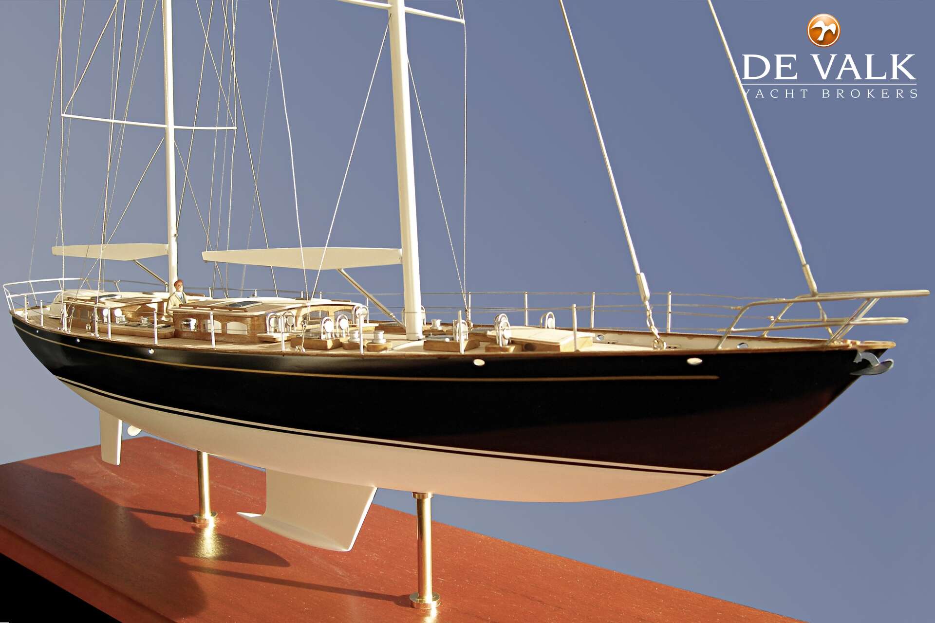 HOEK CLASSIC 80 FT sailing yacht for sale | De Valk Yacht broker