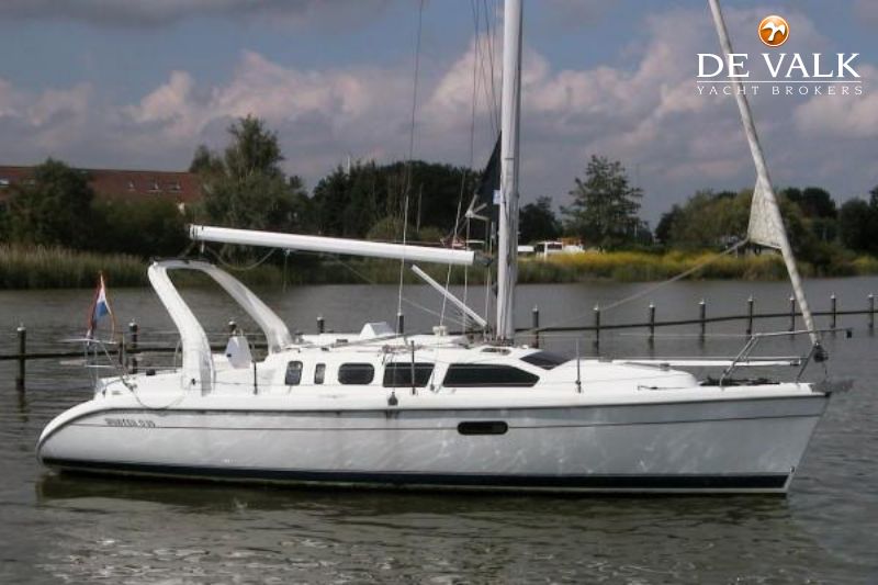 HUNTER 310 sailing yacht for sale | De Valk Yacht Brokers
