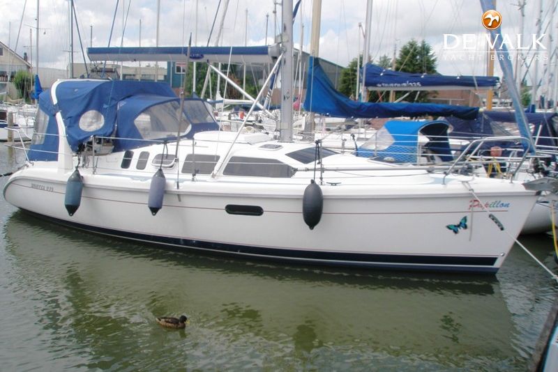 HUNTER 310 sailing yacht for sale | De Valk Yacht broker