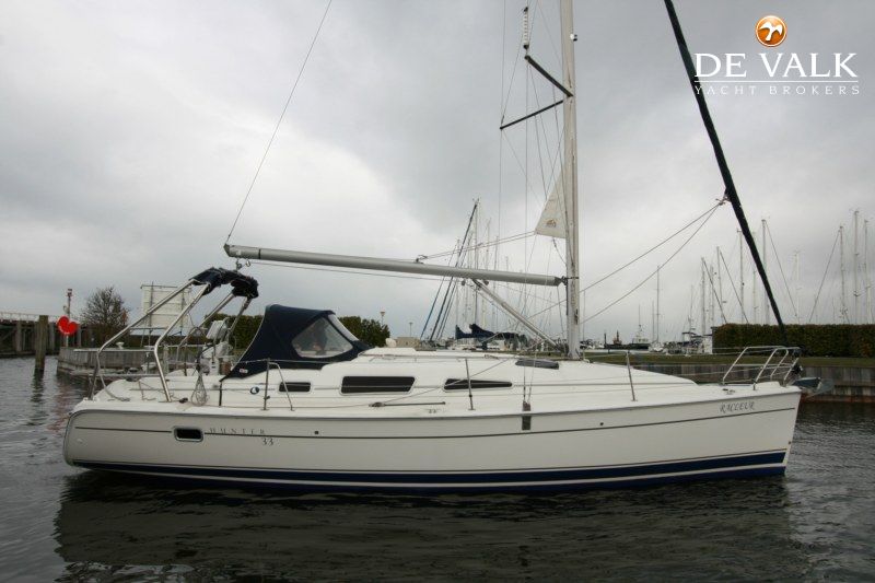 HUNTER 33 sailing yacht for sale | De Valk Yacht Brokers