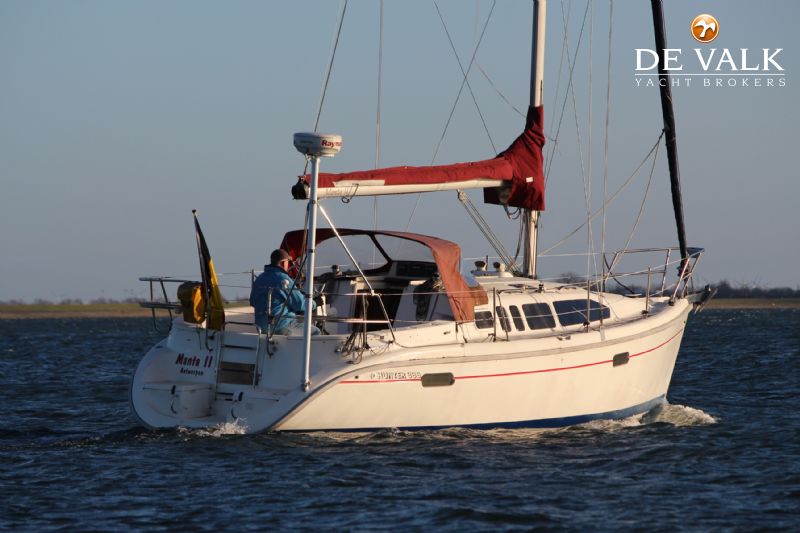 HUNTER 336 sailing yacht for sale | De Valk Yacht Brokers
