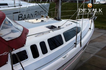 HUNTER 336 sailing yacht for sale | De Valk Yacht broker