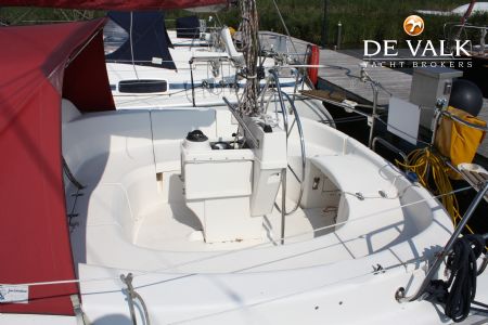 HUNTER 336 sailing yacht for sale | De Valk Yacht broker