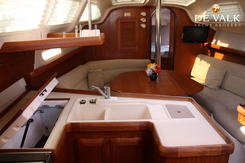HUNTER 336 sailing yacht for sale | De Valk Yacht Brokers