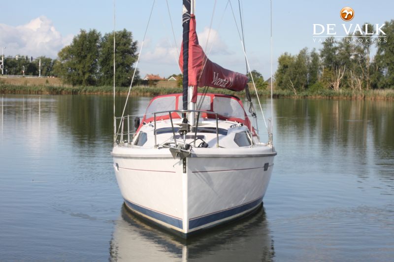 HUNTER 336 sailing yacht for sale | De Valk Yacht Brokers