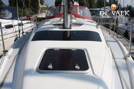 HUNTER 336 sailing yacht for sale | De Valk Yacht broker
