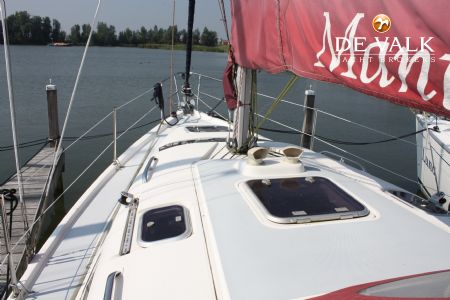 HUNTER 336 sailing yacht for sale | De Valk Yacht broker