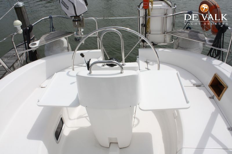 HUNTER 460 sailing yacht for sale | De Valk Yacht Brokers