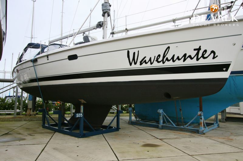 HUNTER 460 sailing yacht for sale | De Valk Yacht Brokers