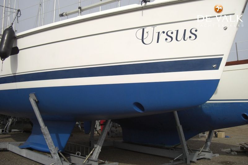 HUNTER 460 sailing yacht for sale | De Valk Yacht Brokers