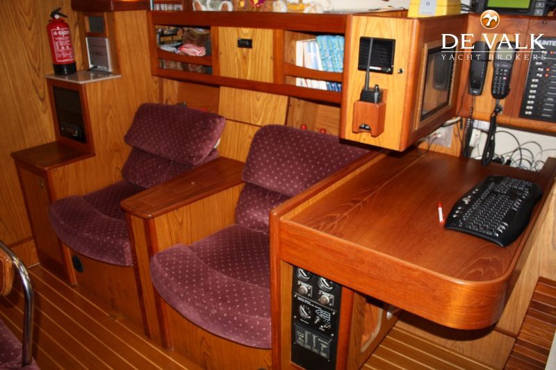 HUNTER 460 sailing yacht for sale | De Valk Yacht Brokers