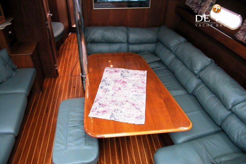 HUNTER PASSAGE 450 sailing yacht for sale | De Valk Yacht Brokers