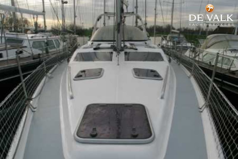 HUNTER PASSAGE 450 sailing yacht for sale | De Valk Yacht Brokers