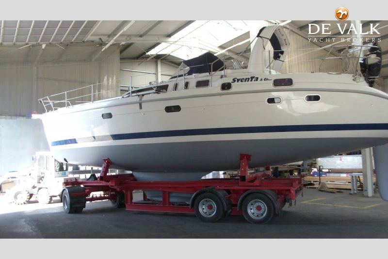 HUNTER PASSAGE 450 sailing yacht for sale | De Valk Yacht Brokers