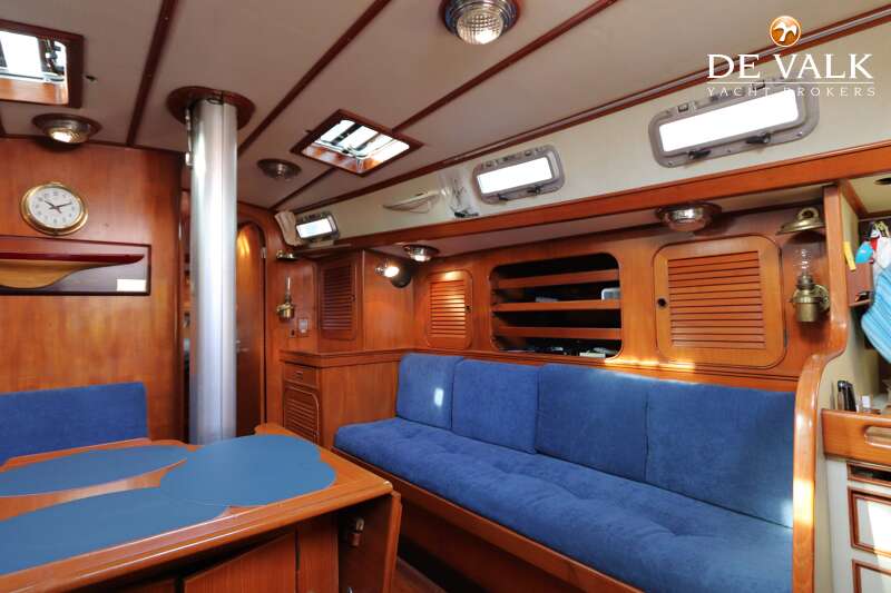 HYLAS 44 sailing yacht for sale | De Valk Yacht broker